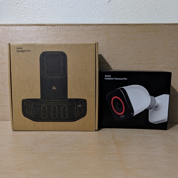 Vivant | Other | Copy Brand New Vivant Spotlight Pro Outdoor Camera Pro ...